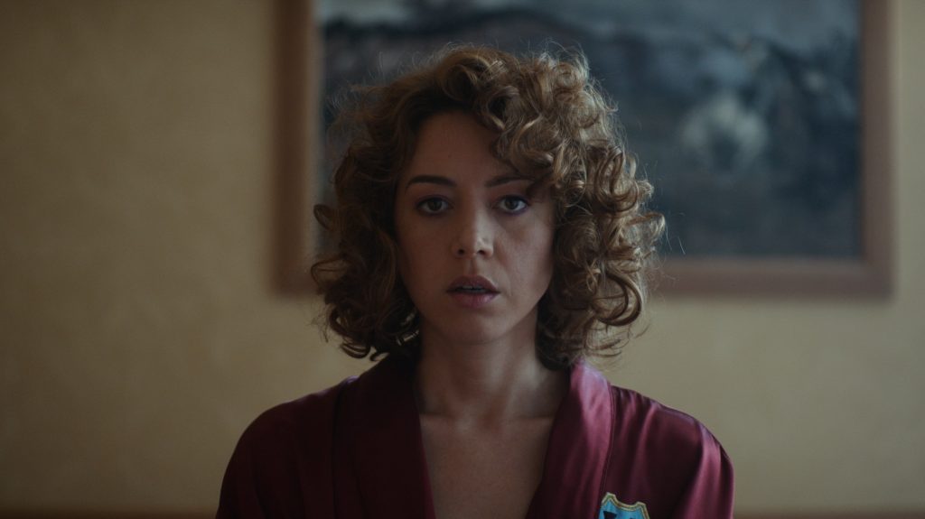 An Evening with Beverly Luff Linn - Official Trailer – The HotCorn